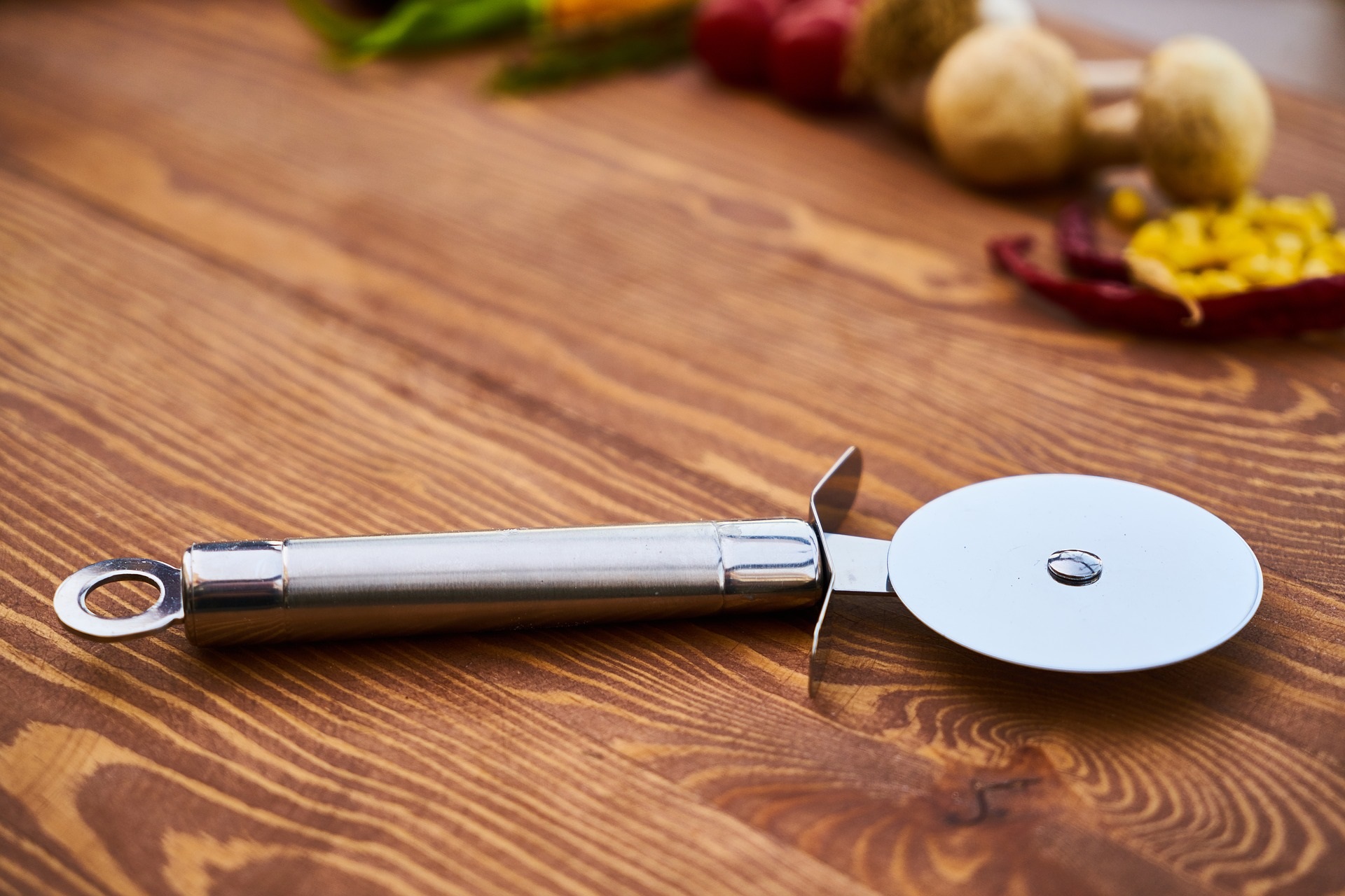 7 Best Pizza Cutters of 2024 [Slicing Made Easy!] - SimpleGreenMoms