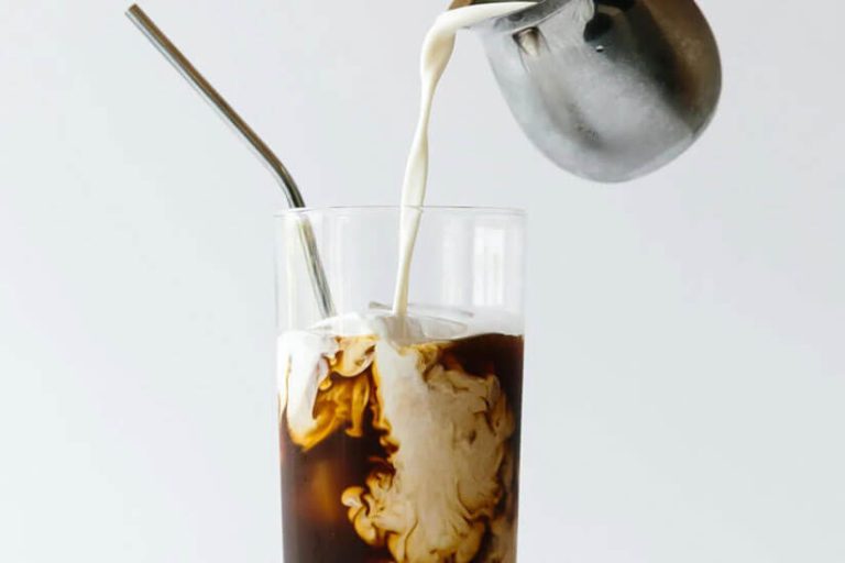 Breakfast Drinks: 25 Quick & Delicious Recipes - Simple Green Moms