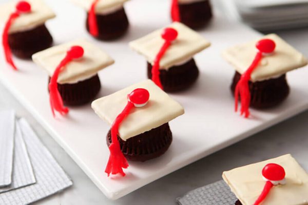 Graduation Party Dessert Ideas: 25 Delicious Recipes - SimpleGreenMoms
